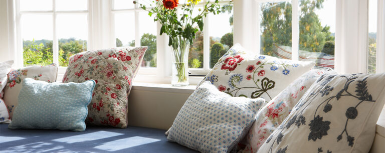 13 Clever Seating Ideas for Your Living Room | Fusion Furniture Inc.